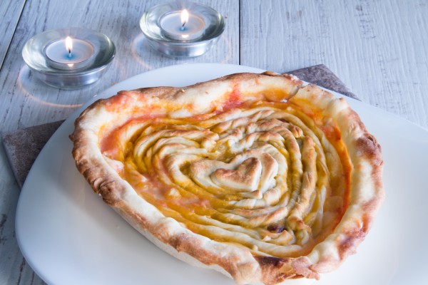 PIZZA SORPRESA SAN VALENTÍN I Comando Cocina